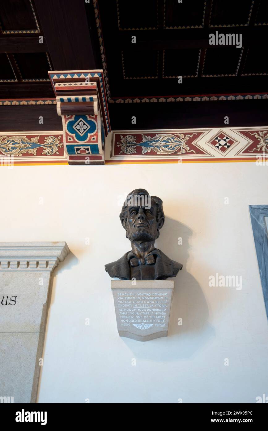 Bust of Abraham Lincoln Stock Photo - Alamy