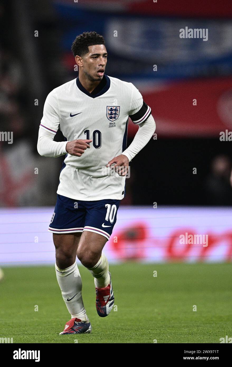 LONDON, ENGLAND - MARCH 23: Jude Bellingham of England in home kit ...