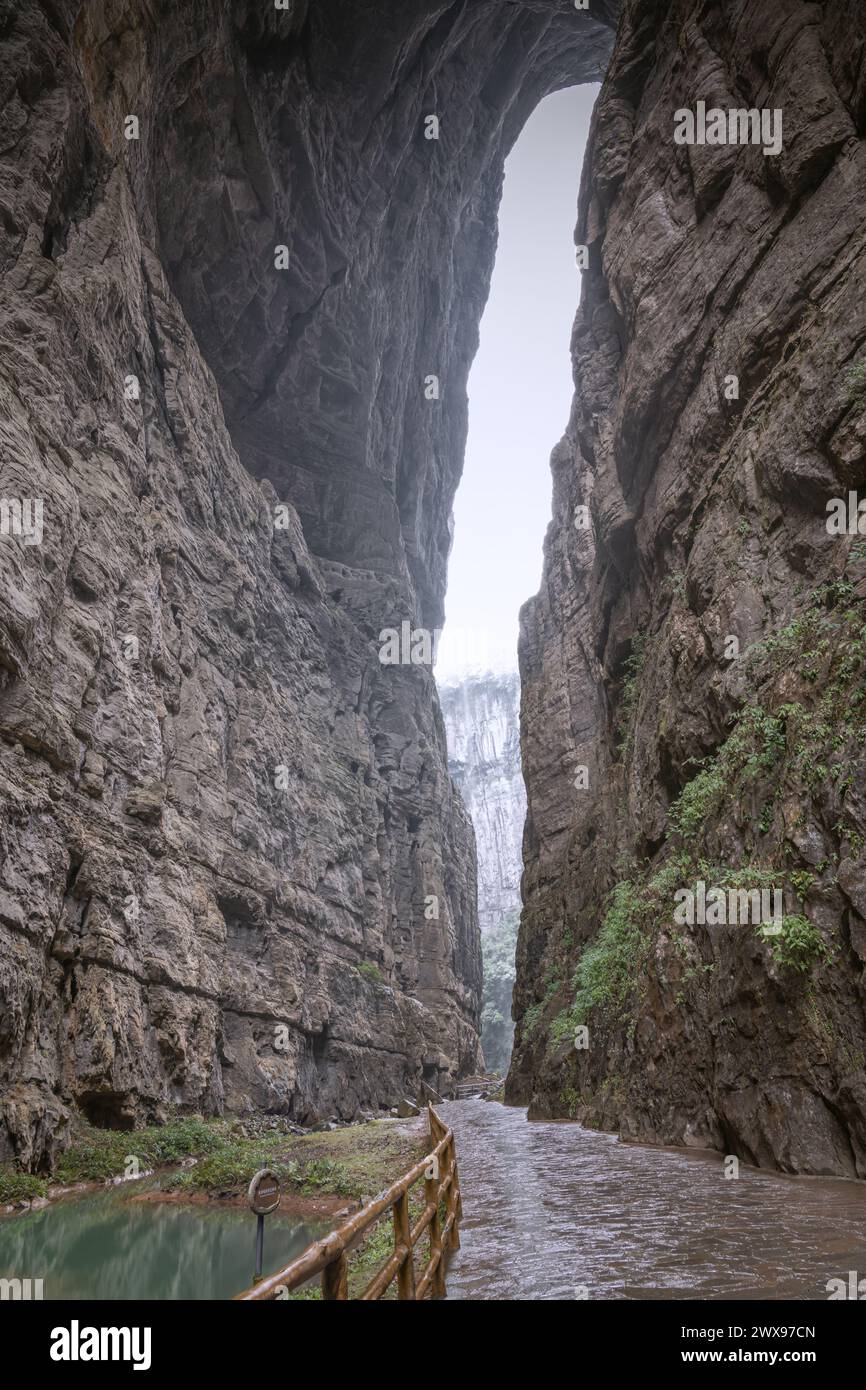 Picturesque area of the Longshuixia Fissure with its waterfalls, Wulong ...