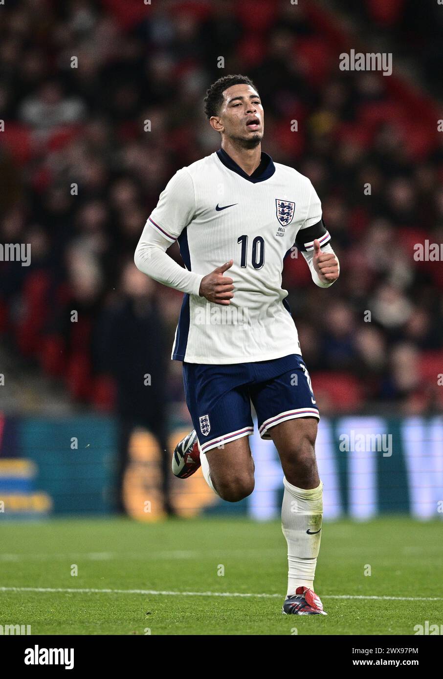 LONDON, ENGLAND - MARCH 23: Jude Bellingham of England in home kit ...