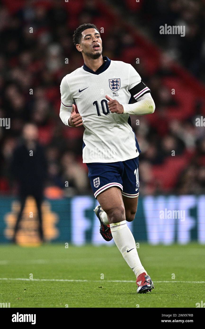 LONDON, ENGLAND - MARCH 23: Jude Bellingham of England in home kit ...