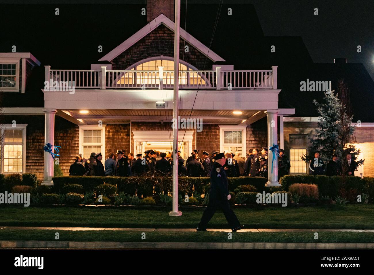 Police officer jonathan diller hi-res stock photography and images - Alamy