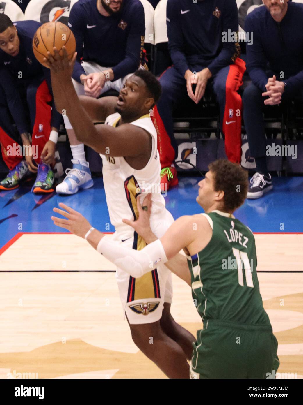 Zion williamson hi-res stock photography and images - Alamy