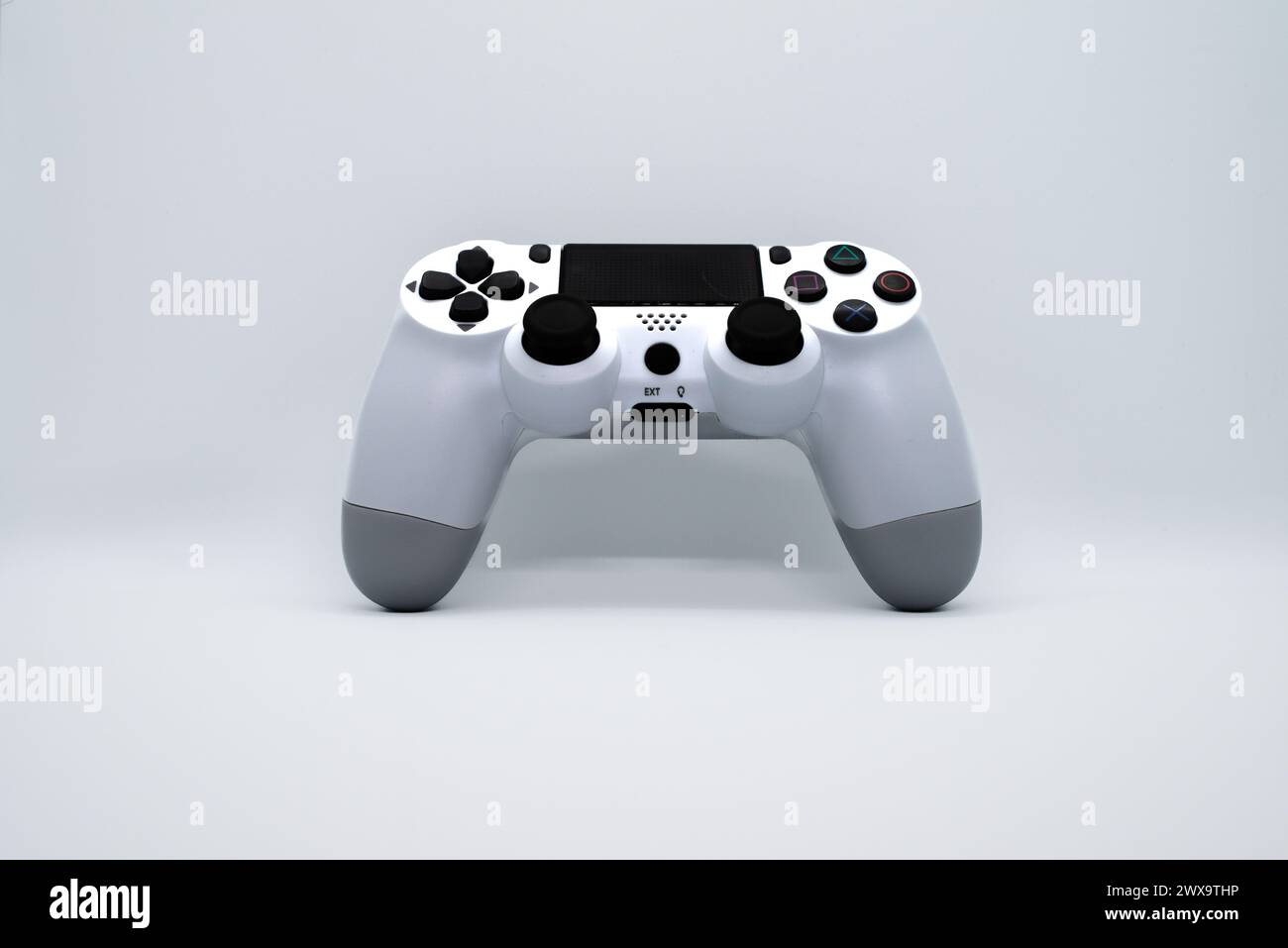 Gaming thumbsticks hi-res stock photography and images - Alamy