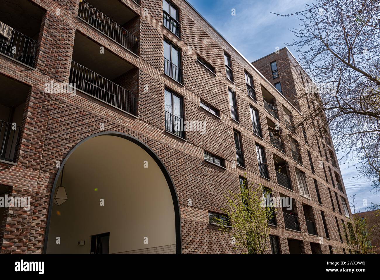 Clinker brick façade decoration in Hamburg's Pergolenviertel district ...