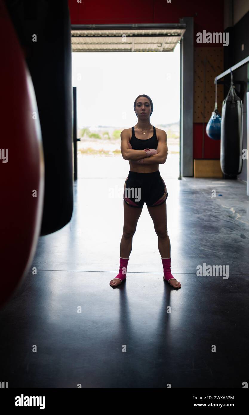 Healthy fit woman in activewear hi-res stock photography and images - Alamy