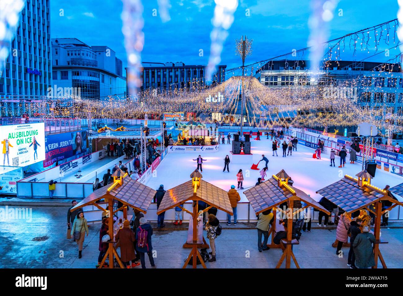Essener Wintertraum, ice rink and gastronomy on the Kennedyplatz in ...