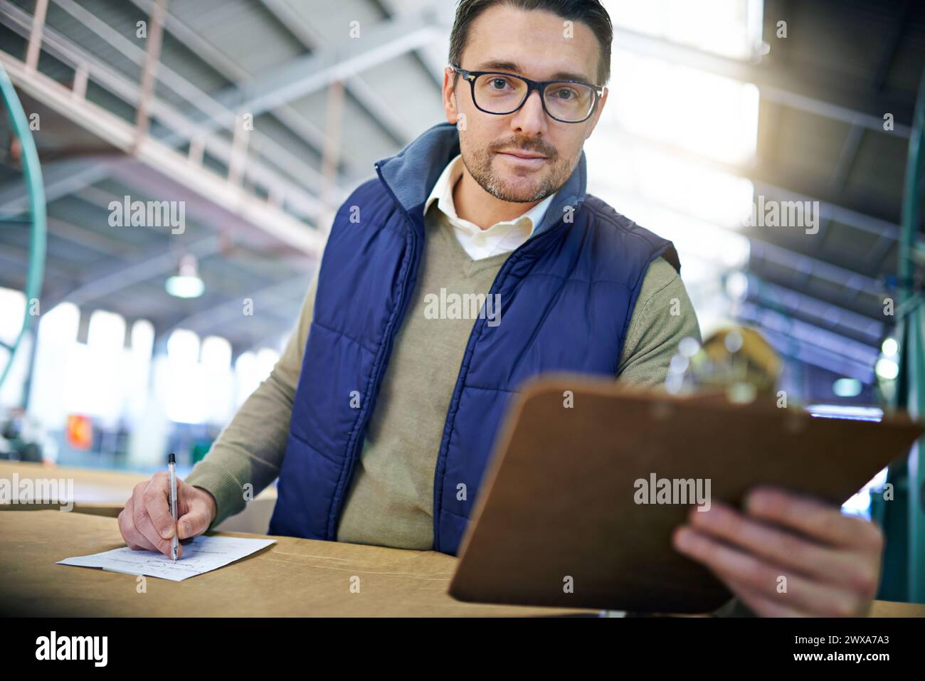 Shipment inspection hi-res stock photography and images - Alamy