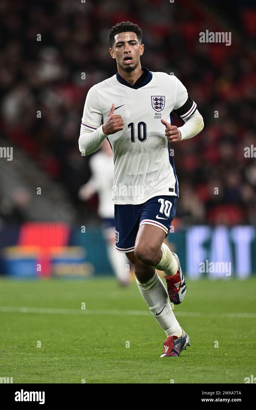 LONDON, ENGLAND - MARCH 23: Jude Bellingham of England in home kit ...