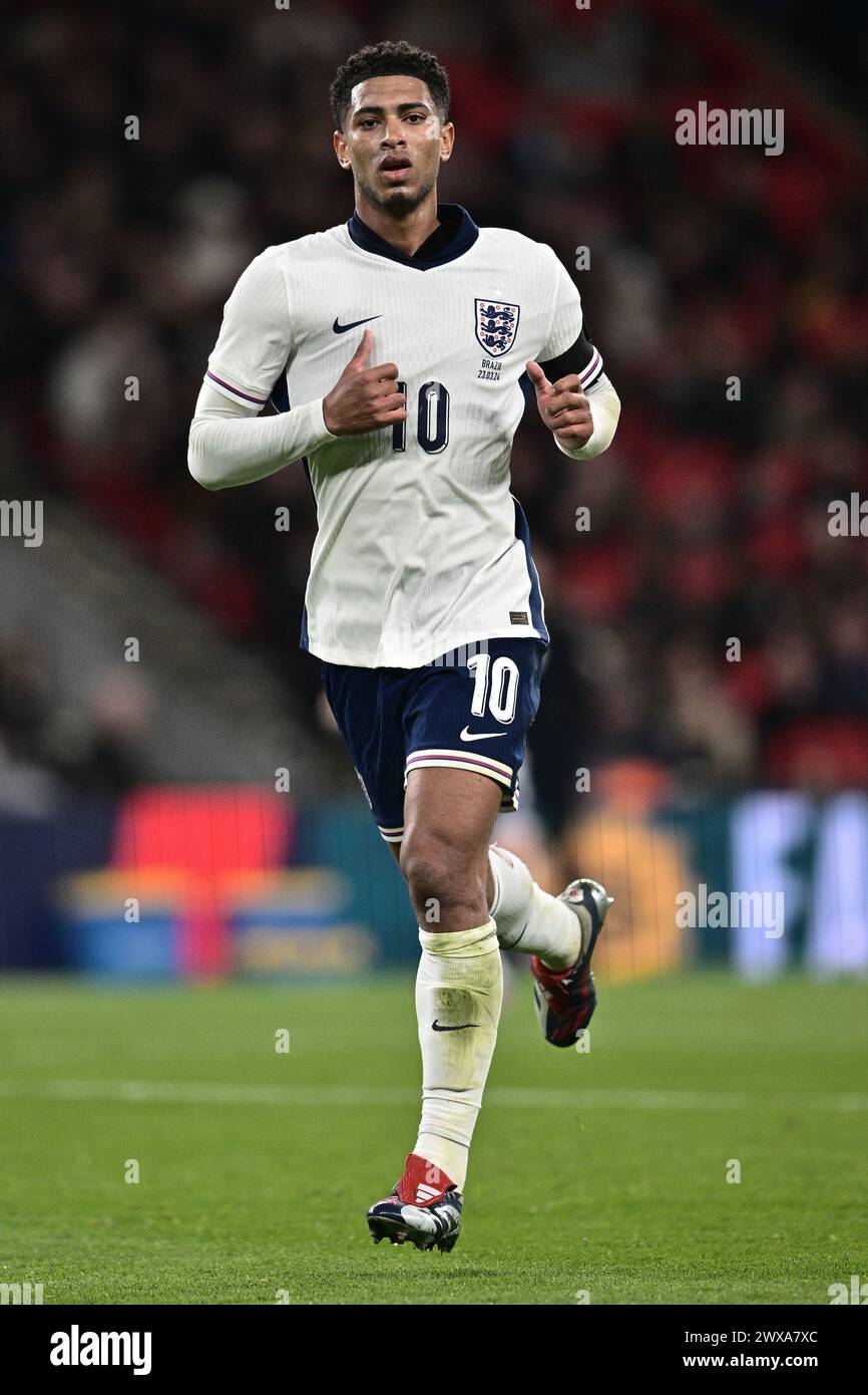 LONDON, ENGLAND - MARCH 23: Jude Bellingham of England in home kit ...
