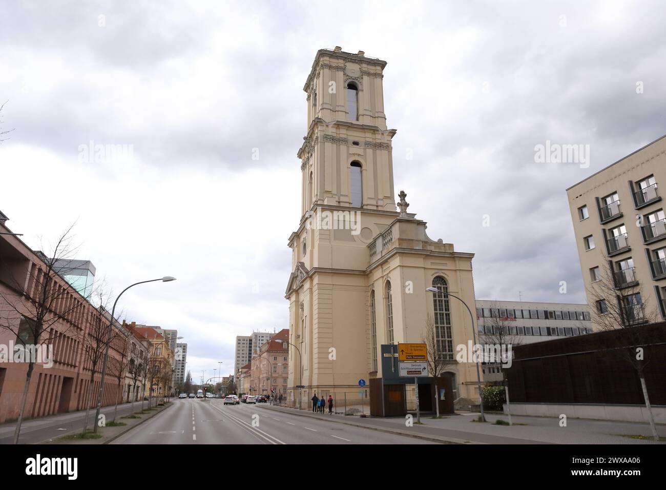 Blick über die Breite Straße mit der Baustelle für den Wiederaufbau des ...