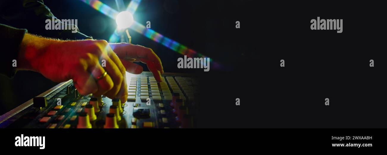 Electro beats hi-res stock photography and images - Alamy