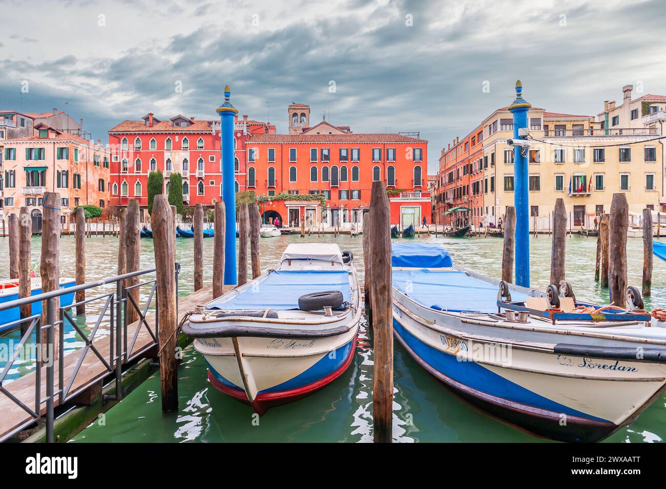 Attraction vacation venice water grand hi-res stock photography and ...