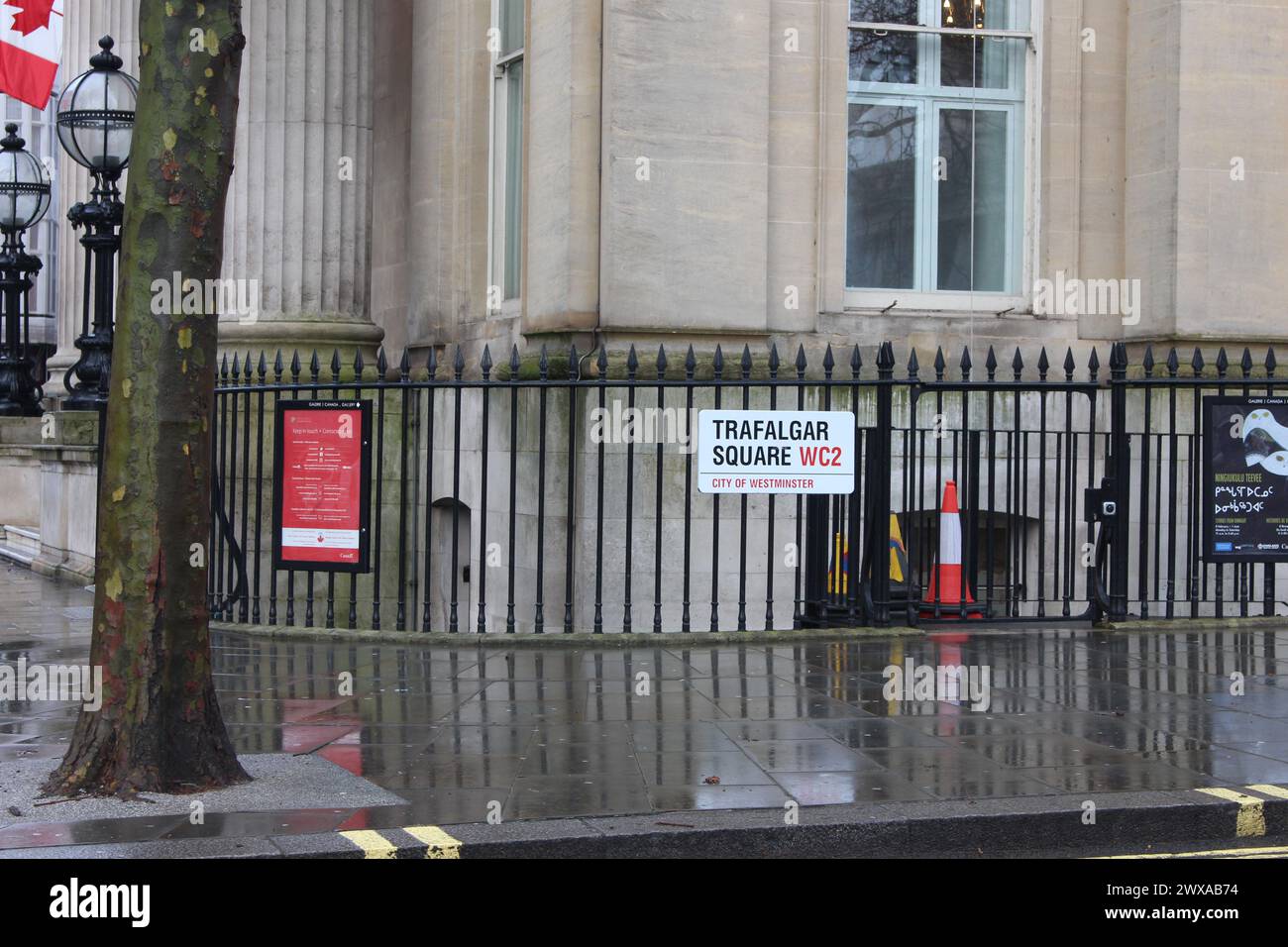 A photograph of the 'Trafalgar Square' street sign in London Stock ...