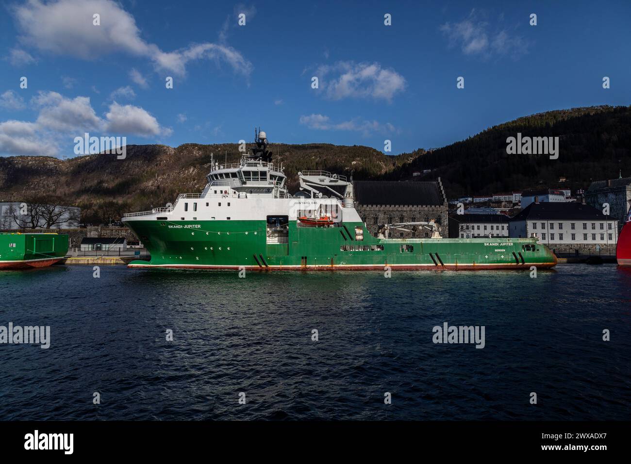 Offshore AHTS anchor handling tug supply vessel Skandi Jupiter (ex ...
