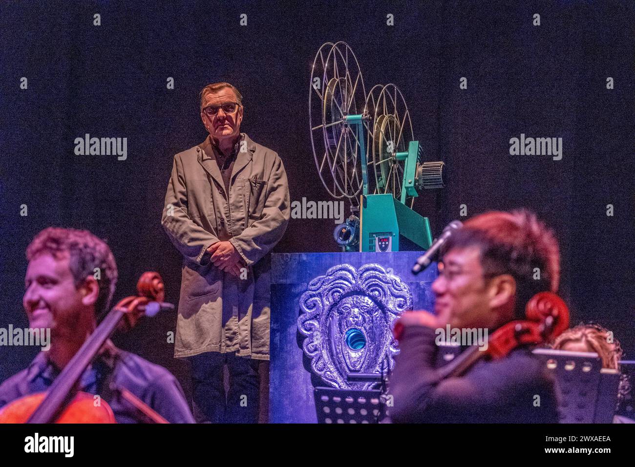 Hanna scheuring hi-res stock photography and images - Alamy