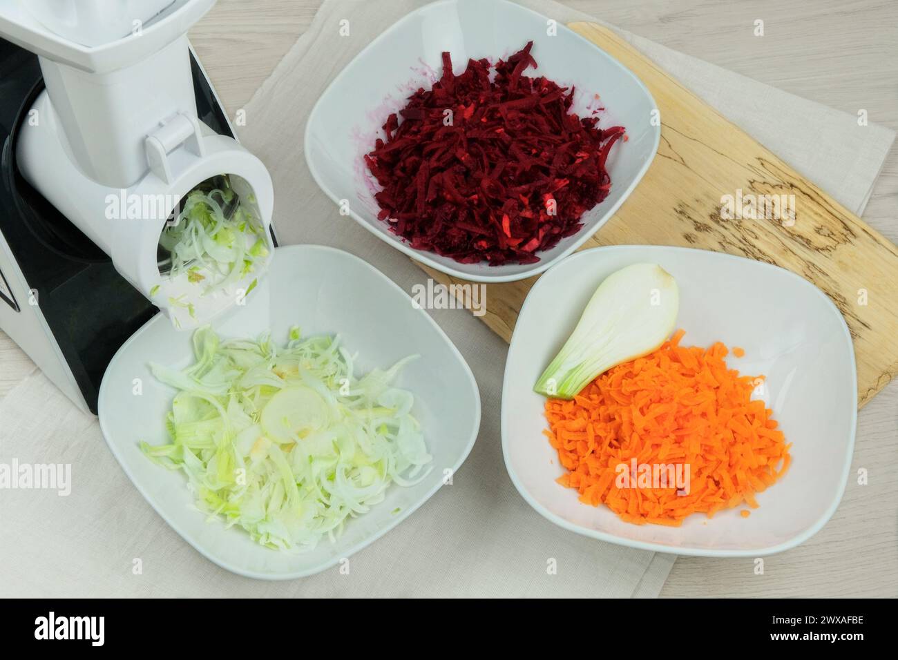 Line carrot hi-res stock photography and images - Alamy