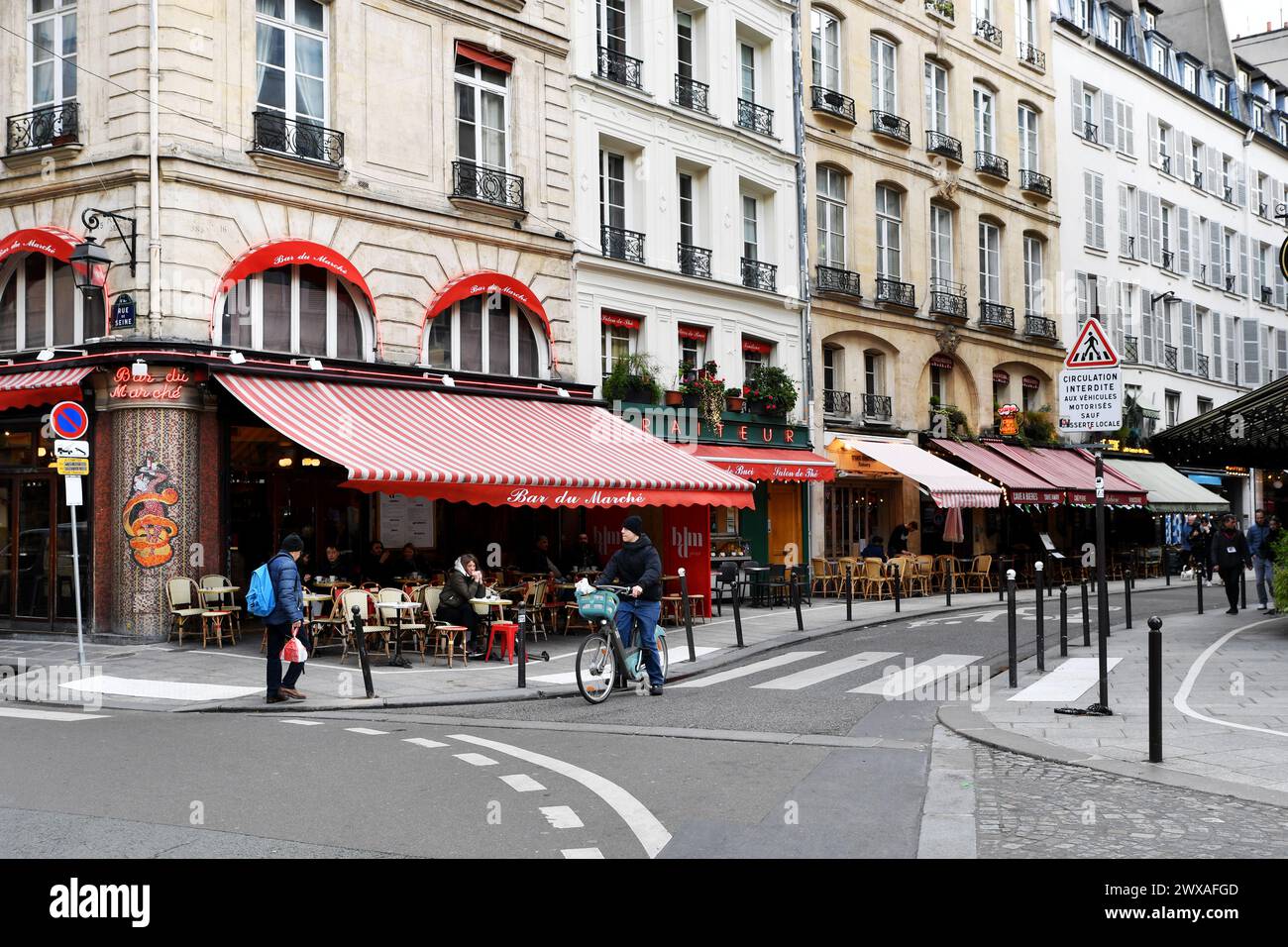 Tour du marché hi-res stock photography and images - Alamy