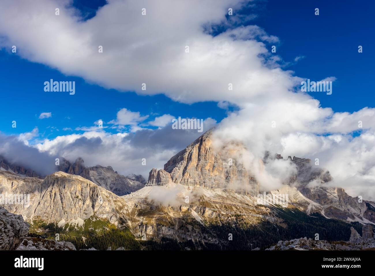 Dolomiti Alps autumn scenic mountain landscape. Italian Dolomites ...