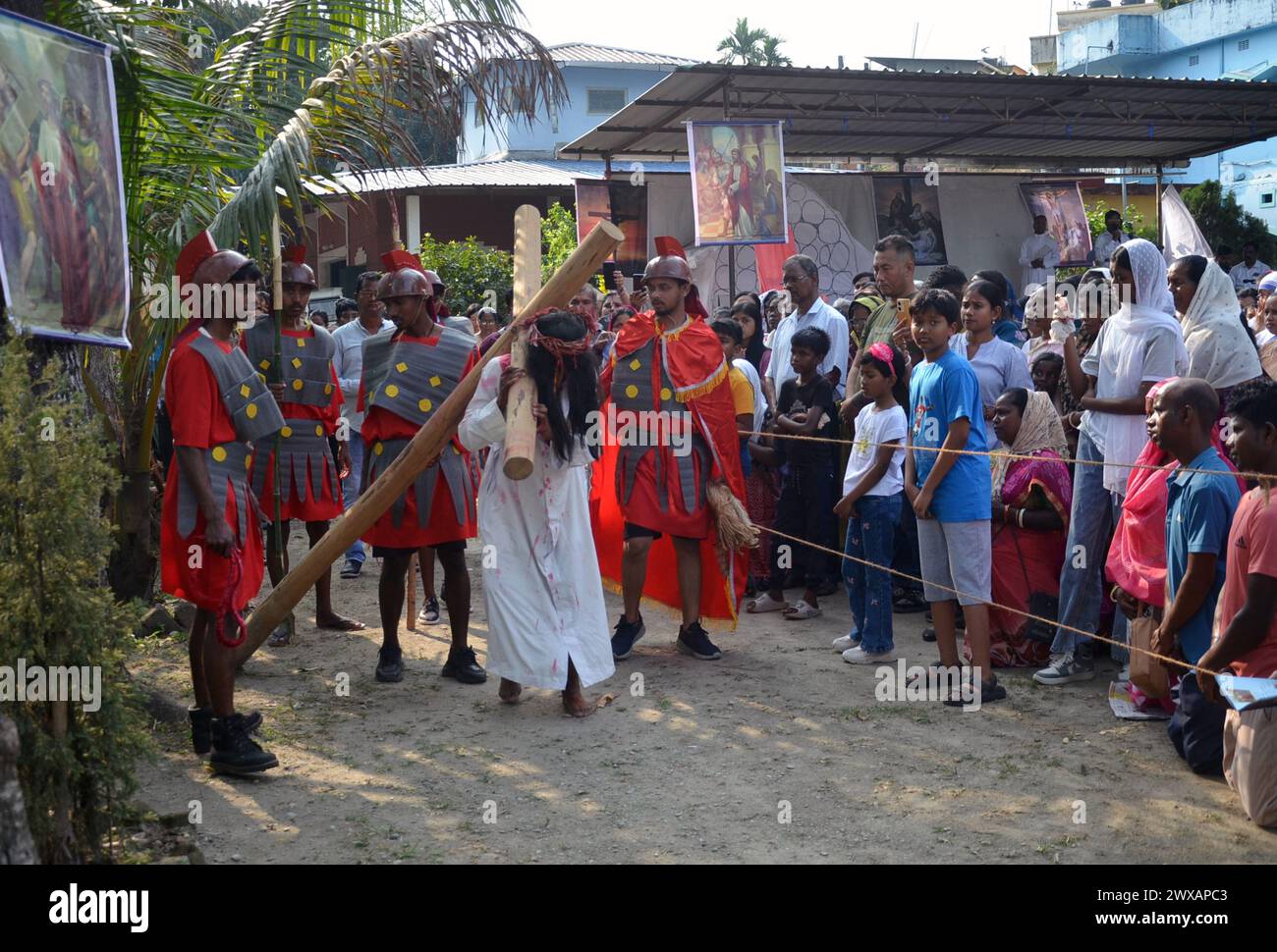 Silguri, West Bengal, INDIA. 29th Mar, 2024. Christians devotees re ...