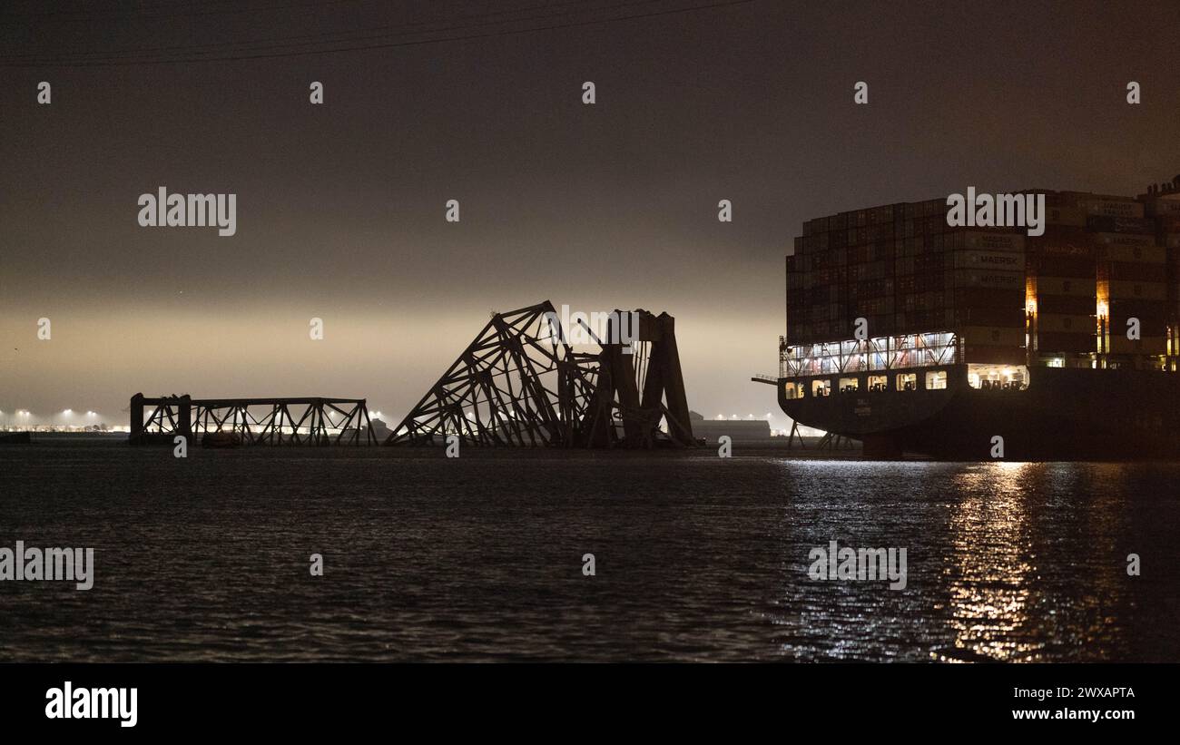 Key Bridge Collapse Skyline Stock Photo - Alamy