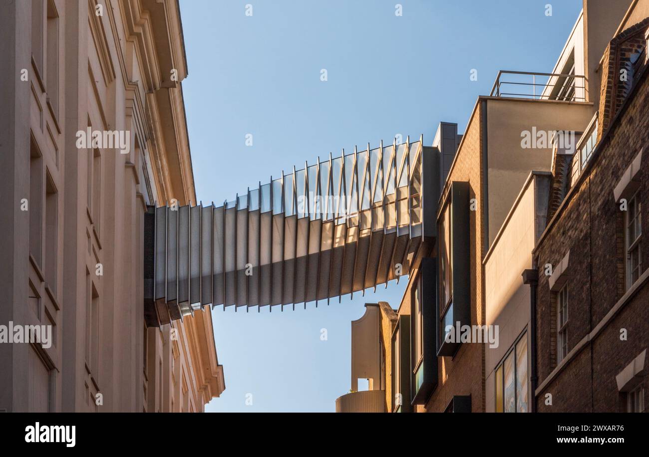 Bridge of Aspirations connecting the Royal Ballet School with the Royal ...