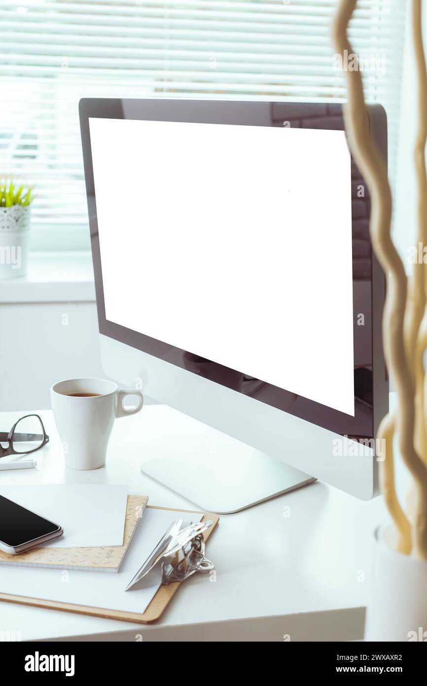 working table with computer Stock Photo - Alamy