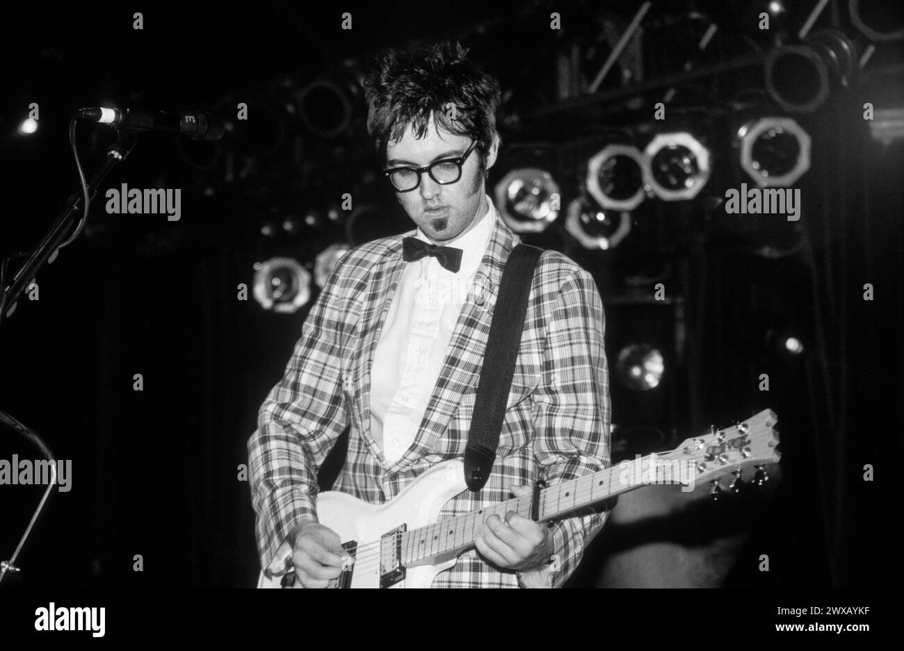 Mark everett hi-res stock photography and images - Alamy