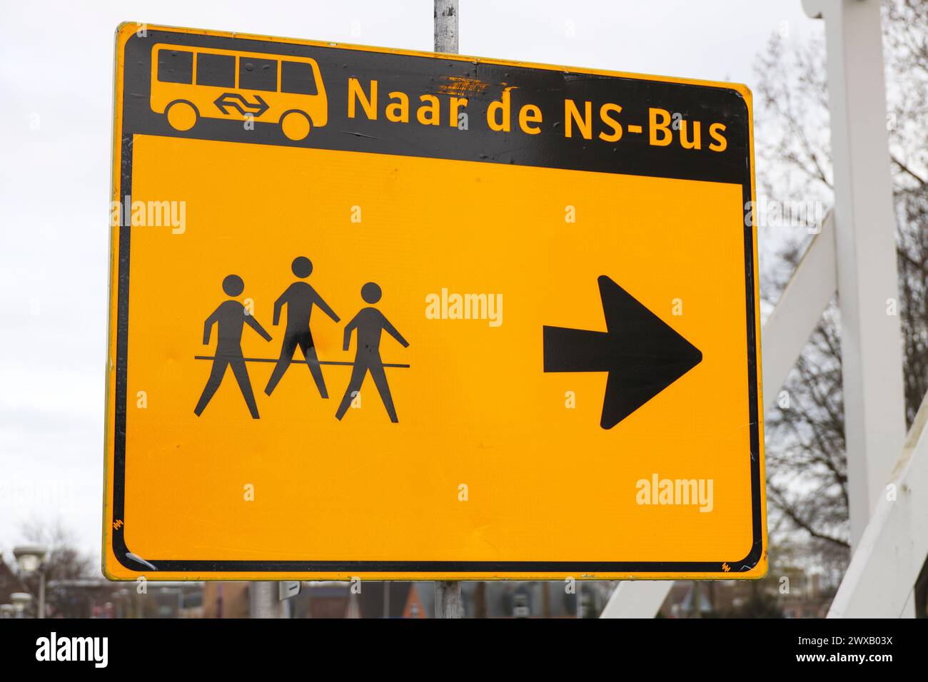 NS signs to redirect passengers to bus boarding point instead of train ...