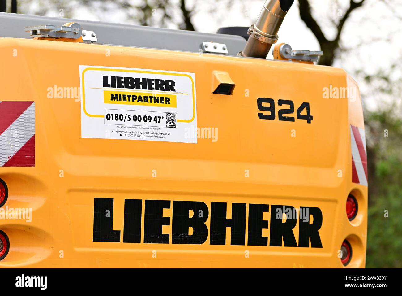 Bagger symbol hi-res stock photography and images - Alamy