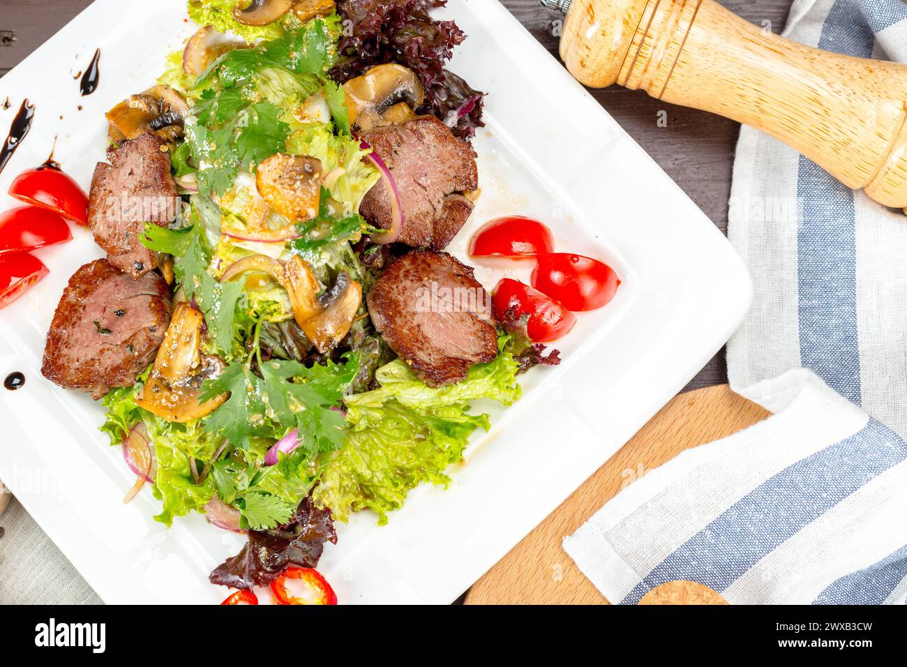 meat salad with vegetable Stock Photo - Alamy