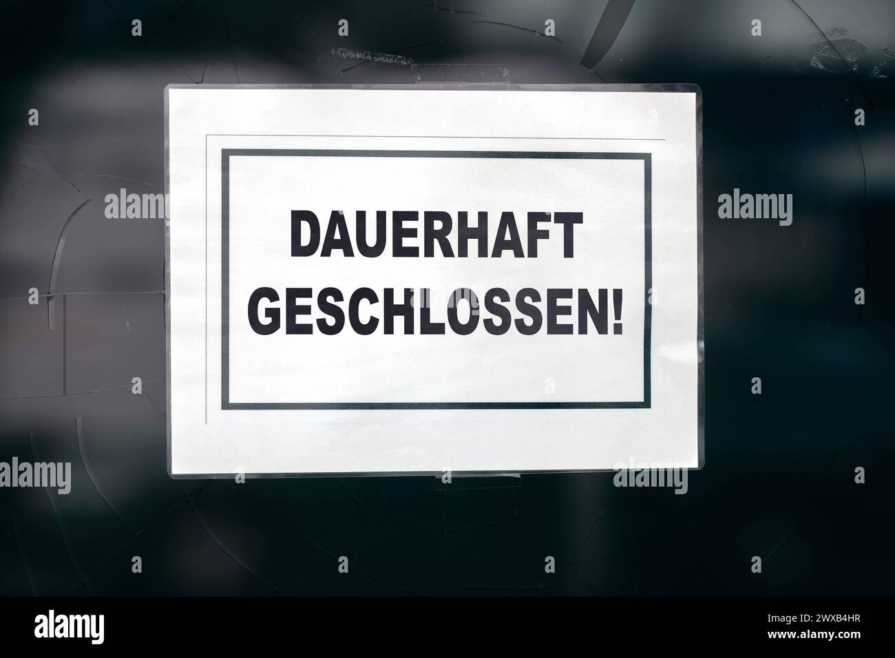 Unternehmensschliessung hi-res stock photography and images - Alamy