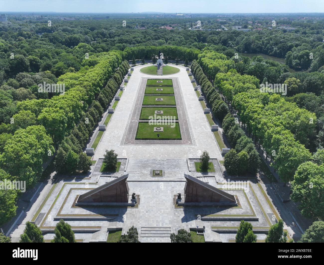 Aerial view of Soviet War Memorial with a great Red Army soldier in ...