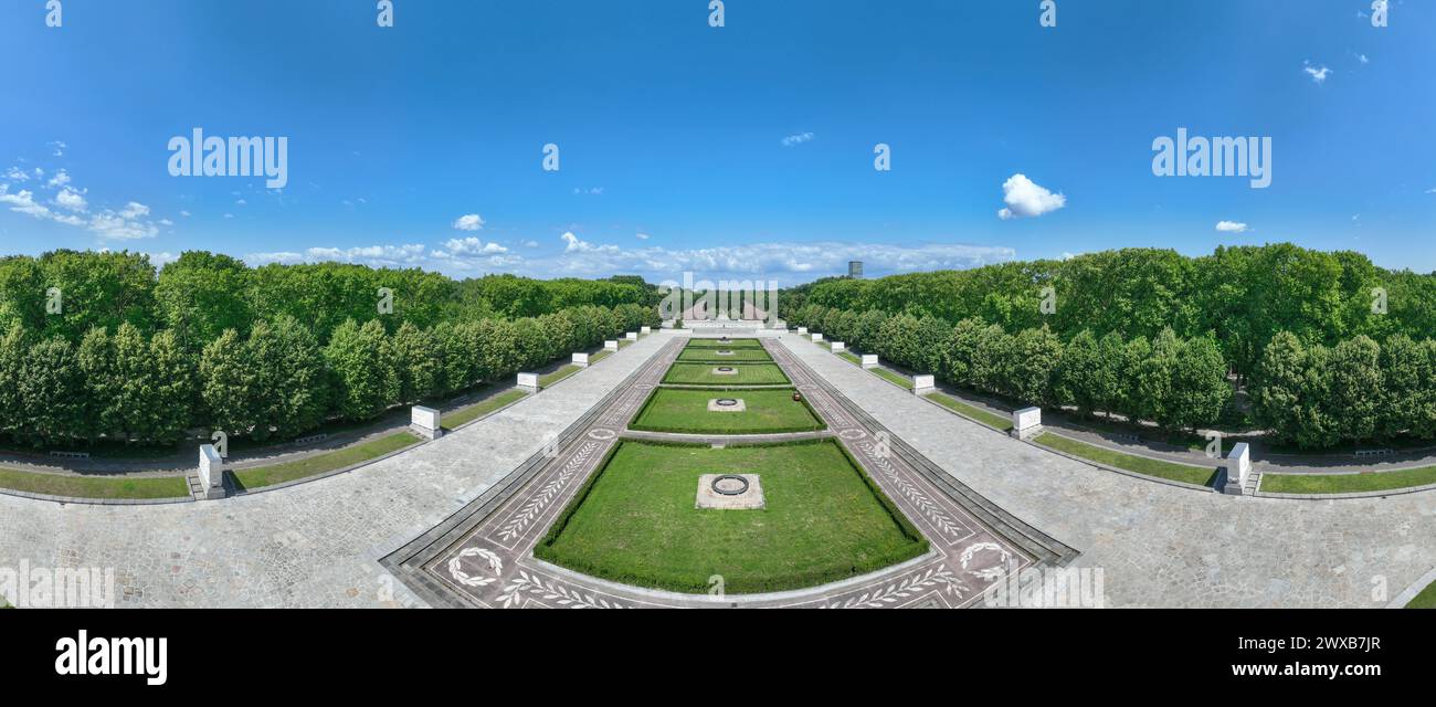 Aerial view of Soviet War Memorial with a great Red Army soldier in ...