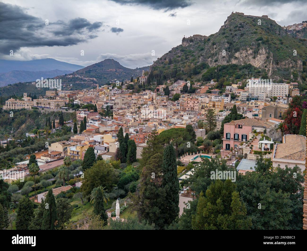 Ruins of the Ancient Greek Theater in Taormina, Sicily Stock Photo - Alamy