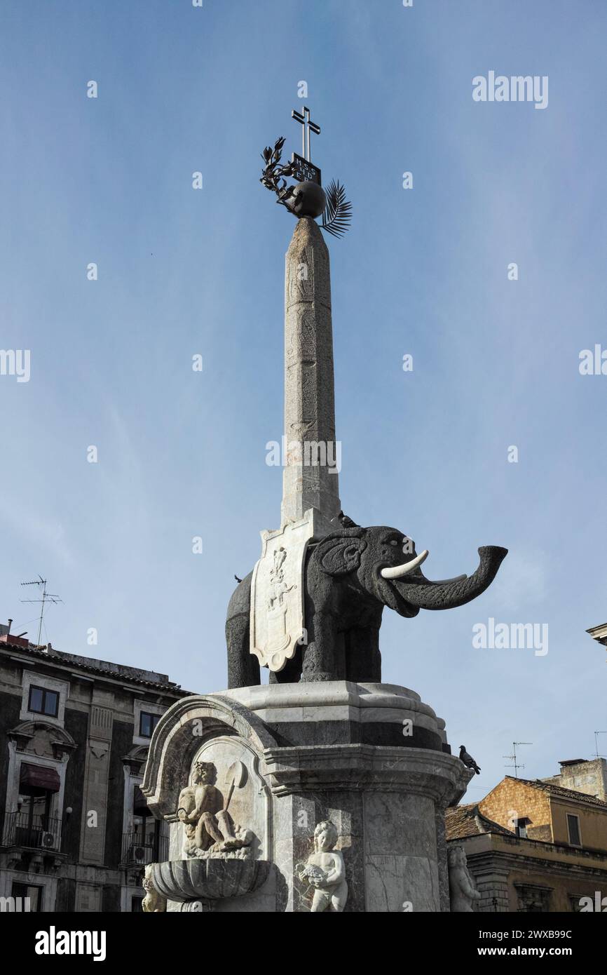 View of Duomo di Sant'Agata and Fountain of the Elephant, Piazza Duomo ...