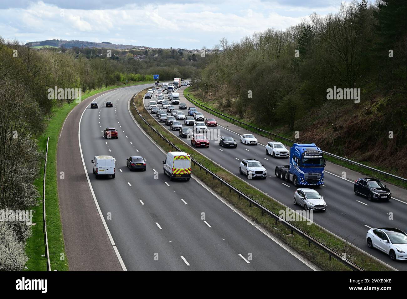 Bank holiday motorway hi-res stock photography and images - Alamy