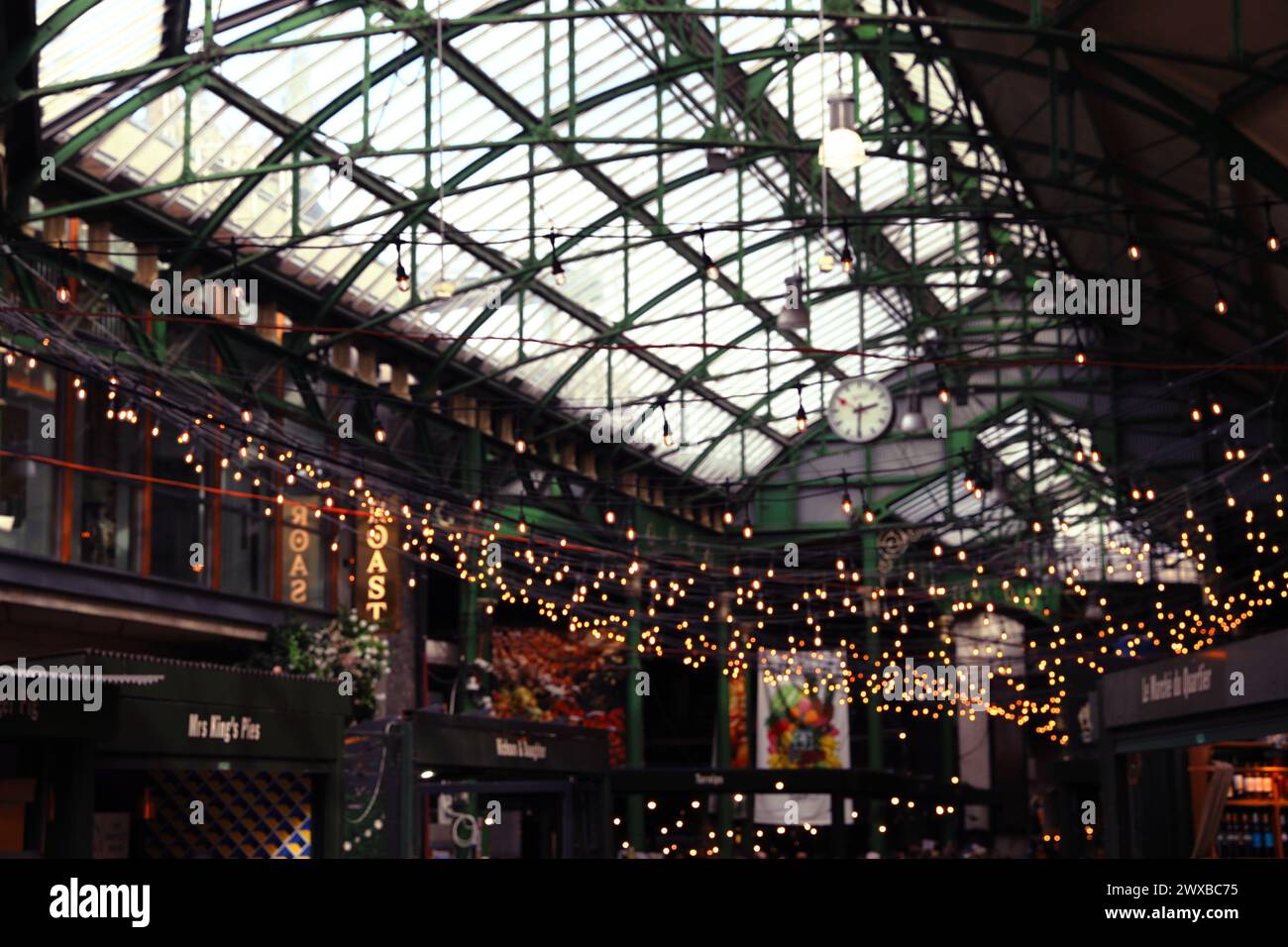 Borough hall market building hi-res stock photography and images - Alamy