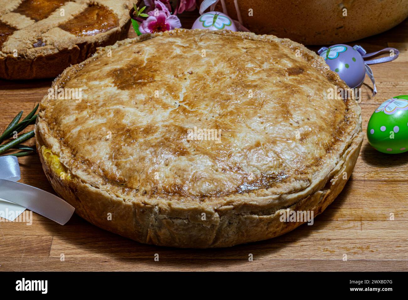 The Chiena pizza is a typical Neapolitan rustic dish, the durum wheat ...