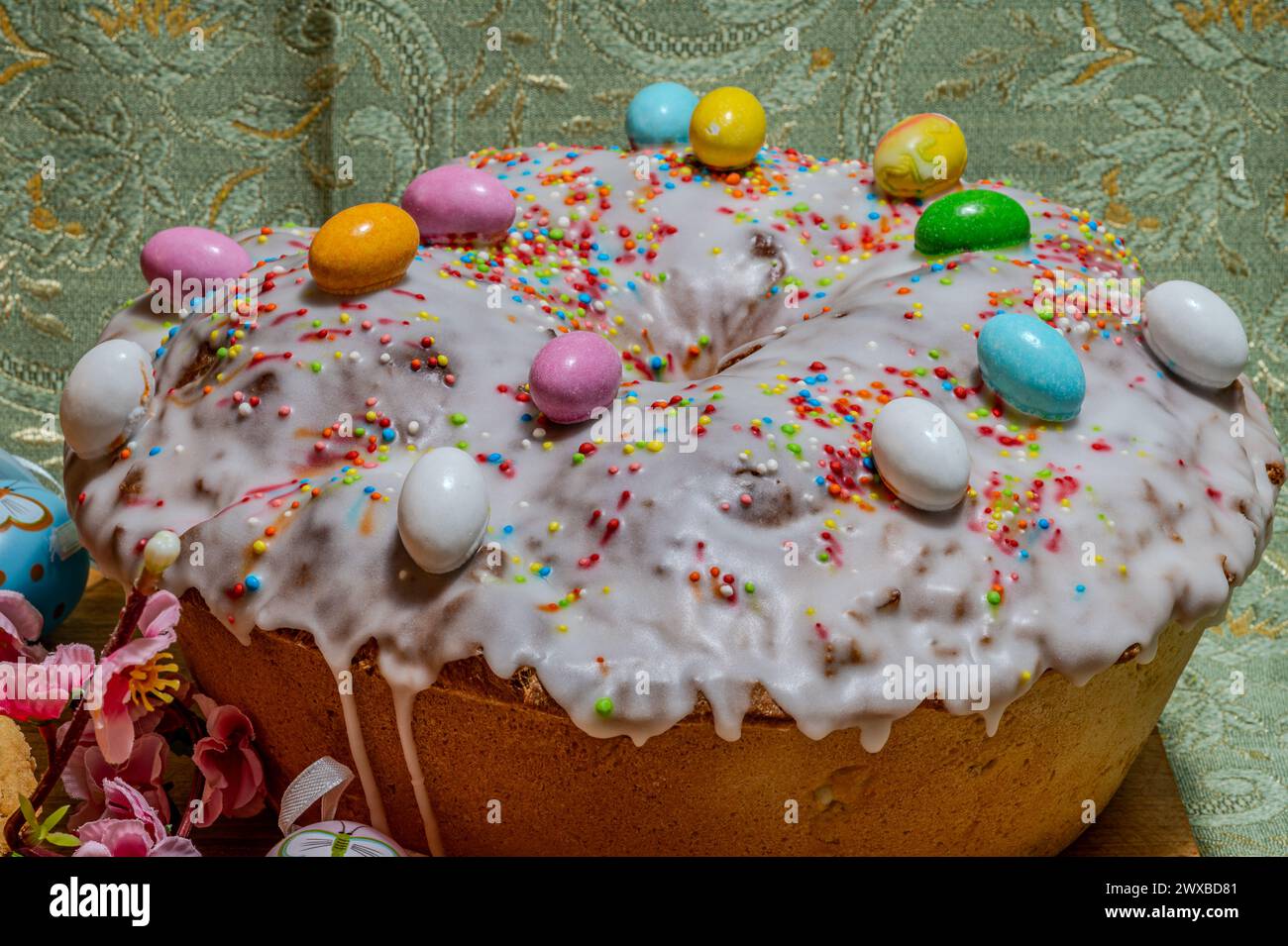 The Chiena pizza is a typical Neapolitan rustic dish, the durum wheat ...