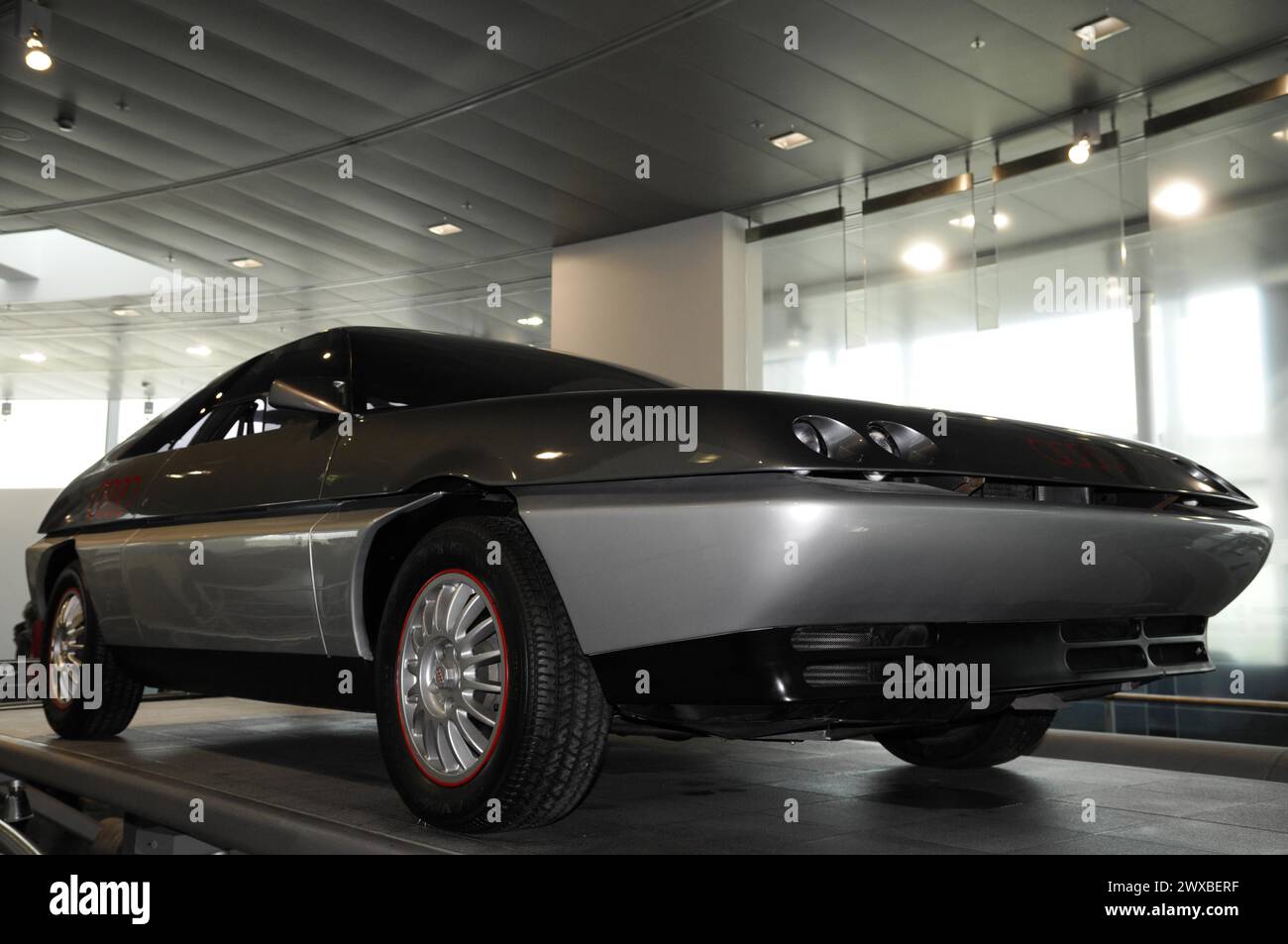 Museum mobile, Audi Museum, Side view of a classic silver Audi sports ...