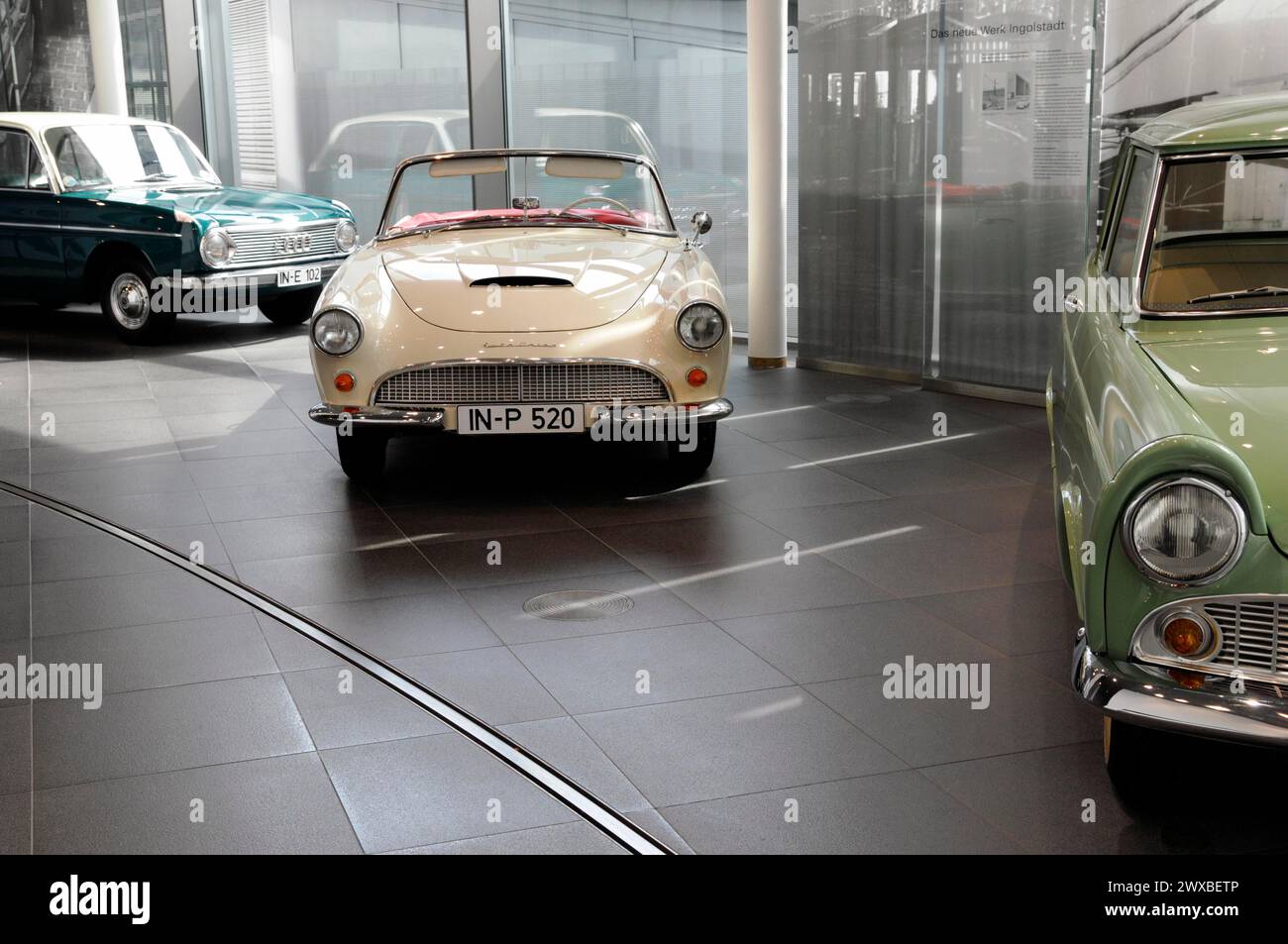 Museum mobile, Audi Museum, Two classic cars in an exhibition room of a ...