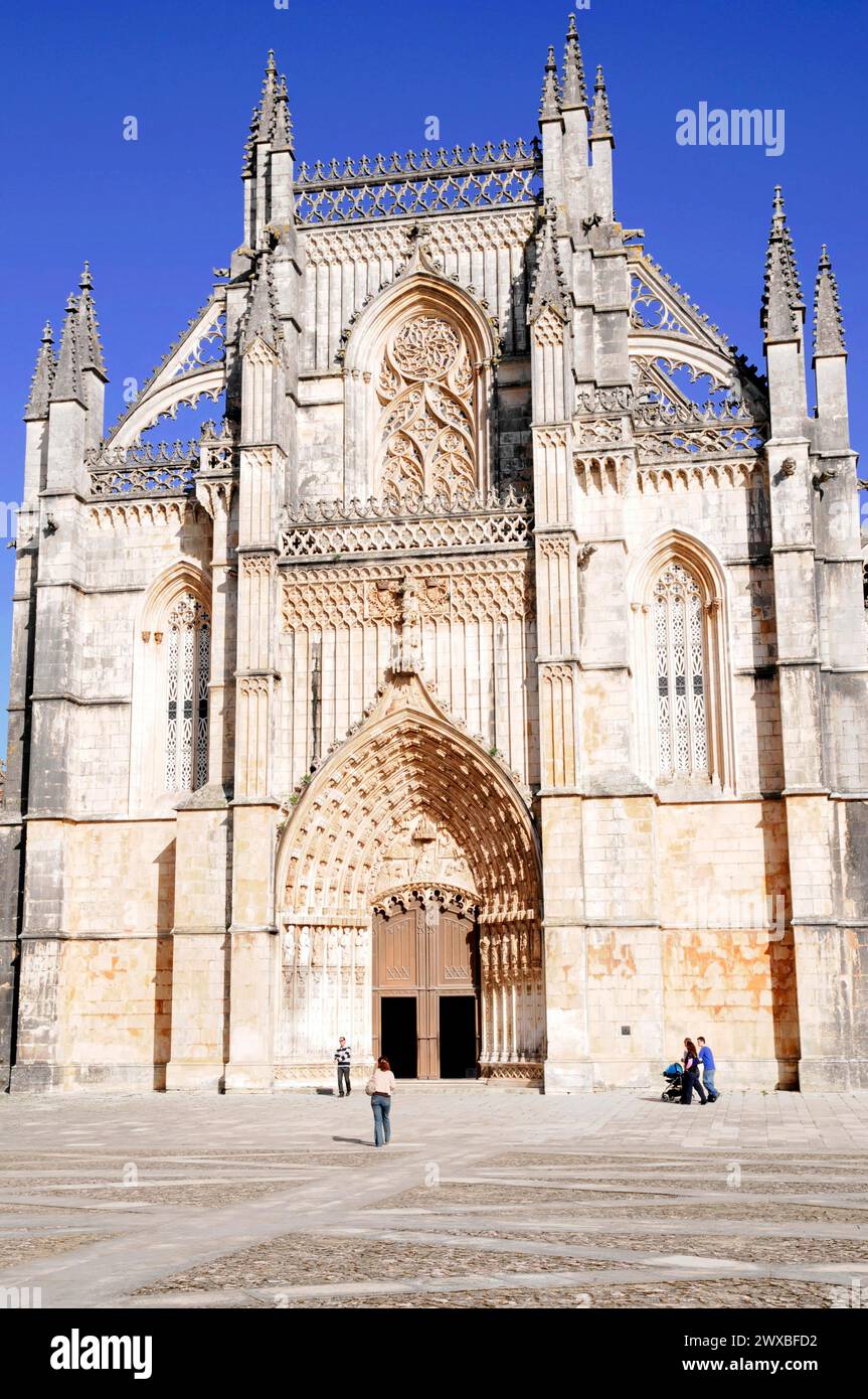 Dominican monastery Mosteiro de Santa Maria da Vitoria, UNESCO World ...