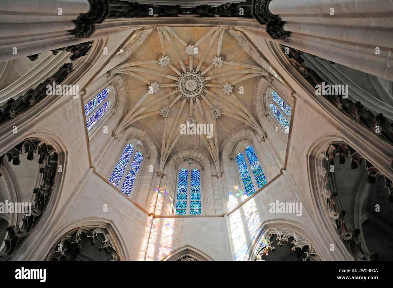 Dominican monastery Mosteiro de Santa Maria da Vitoria, UNESCO World ...