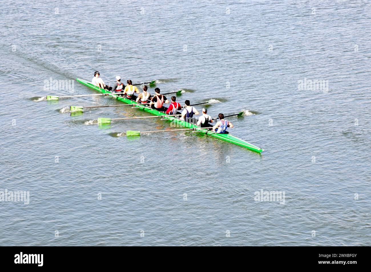 Five people in rowing boat hi-res stock photography and images - Alamy