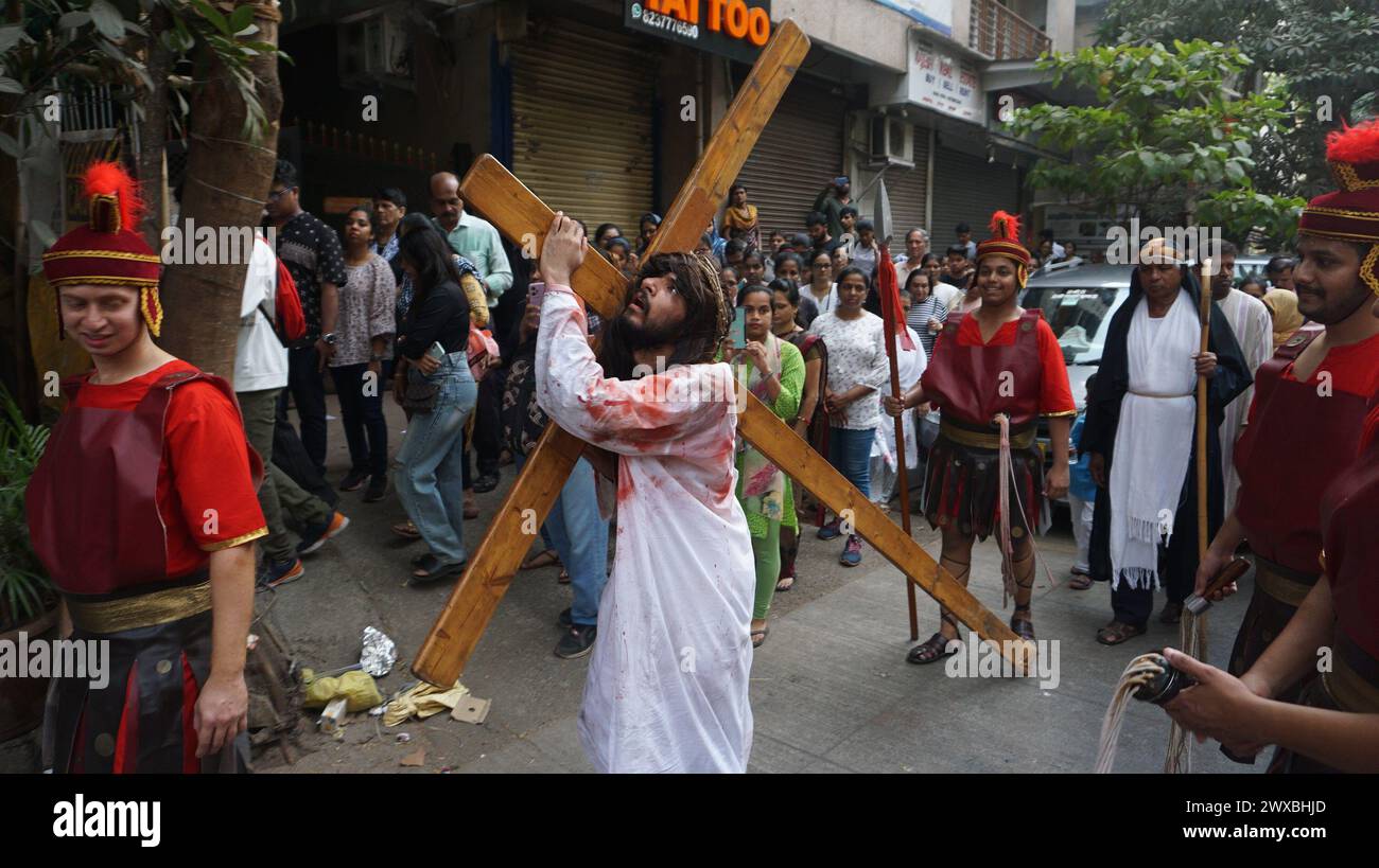 India. 28th Mar, 2024. THANE, INDIA - MARCH 29: Devotees participate in ...