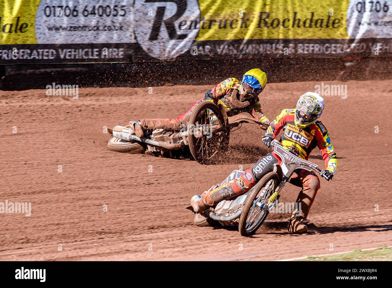 Leicester Lion Cubs' Sonny Springer (Yellow) falls behind team mate ...