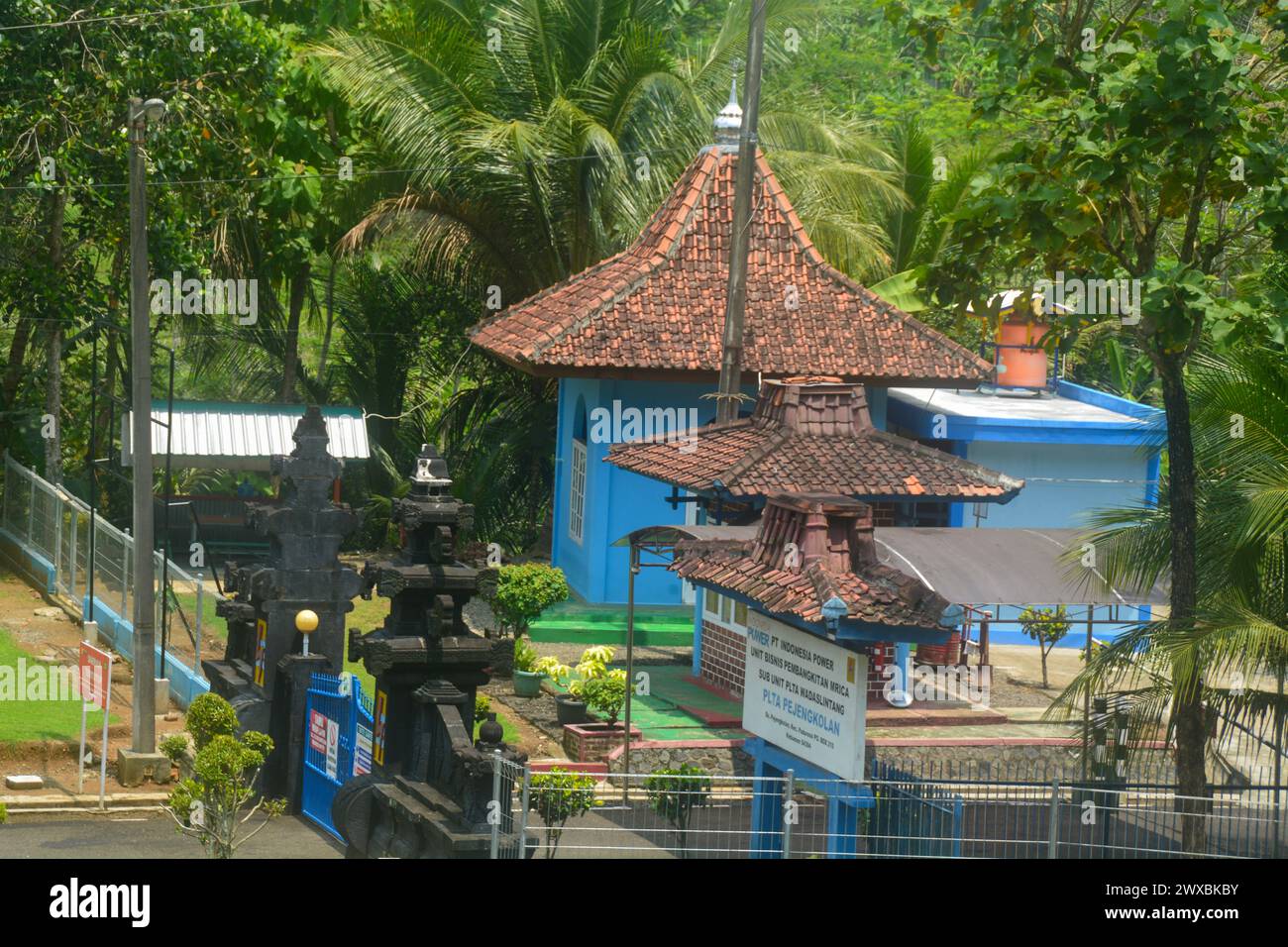 scene the gate to enter the PLTA area there is a gate that adorns the ...