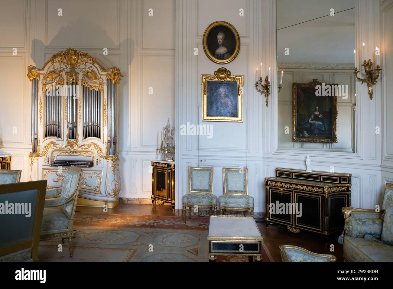 Room in the impressive Palace of Versailles, castle and French historic ...