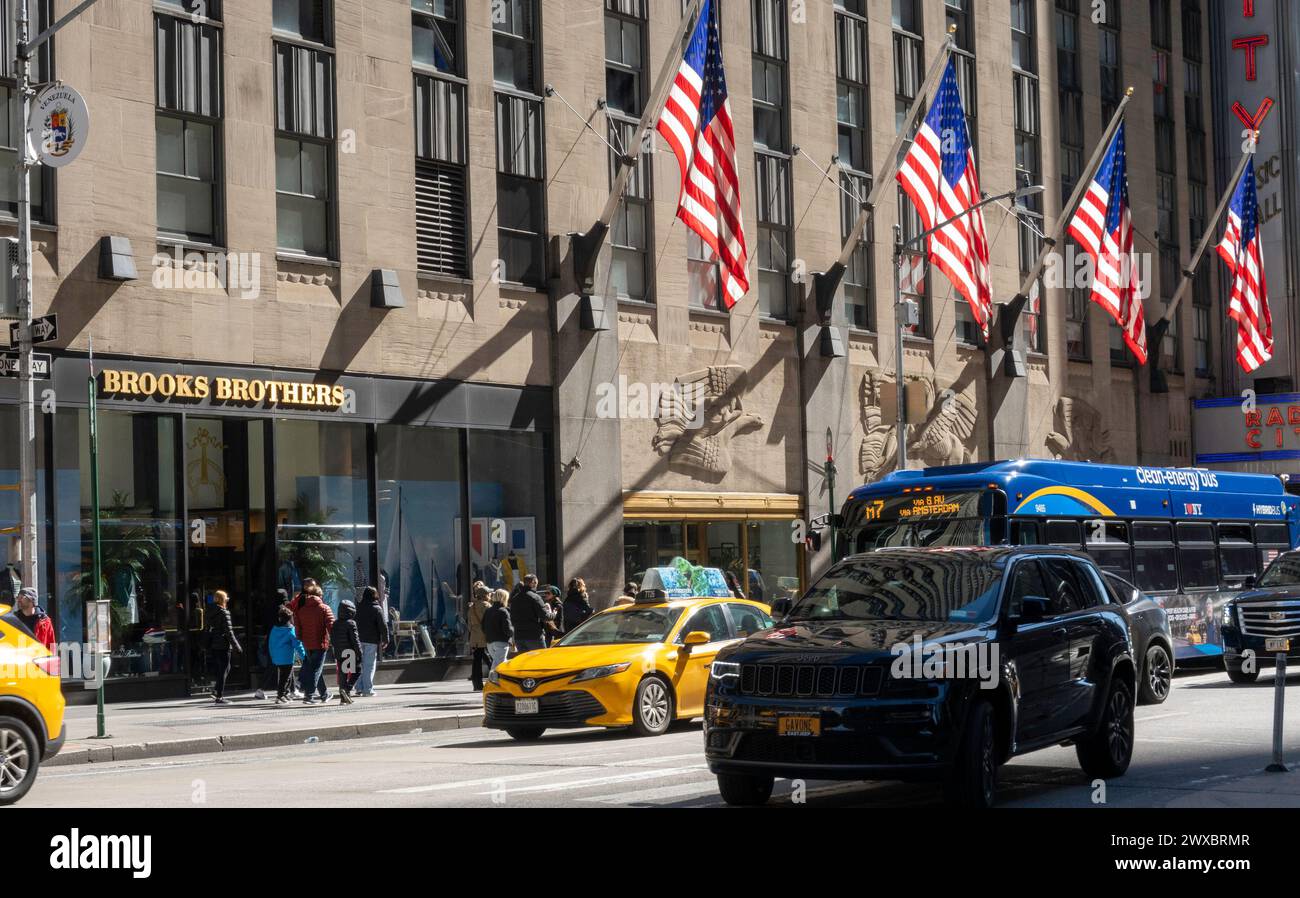 1270 Avenue of the Americas is part of the Rockefeller Center art-deco ...